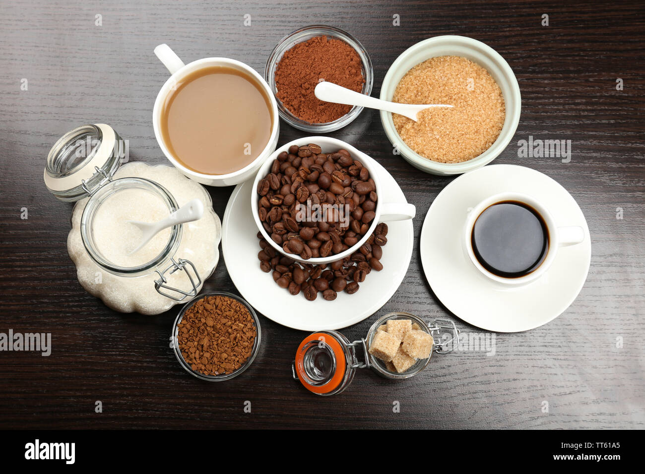 Roasting cocoa bean hi-res stock photography and images - Alamy