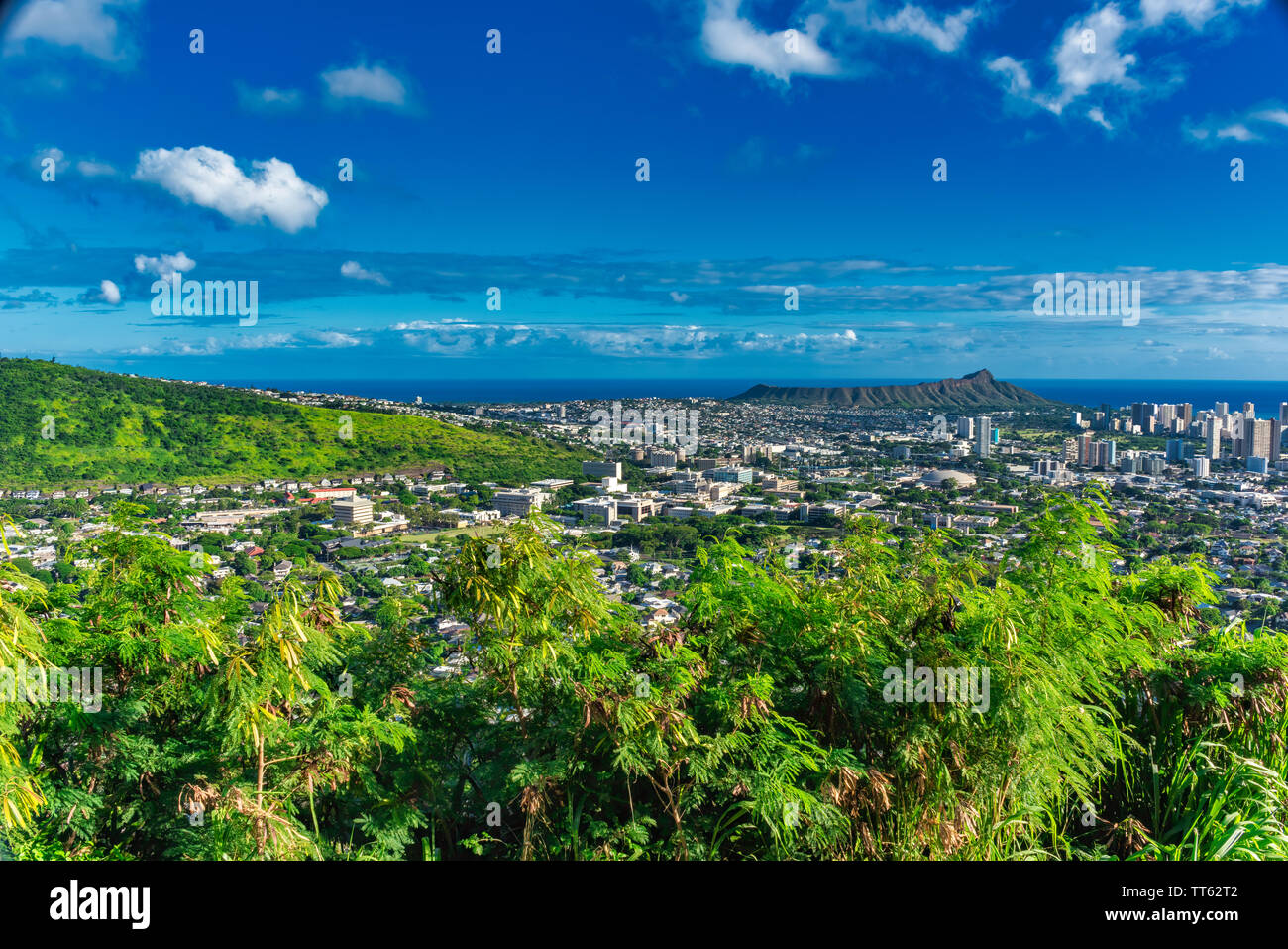 Aerial diamond head crater hi-res stock photography and images - Alamy
