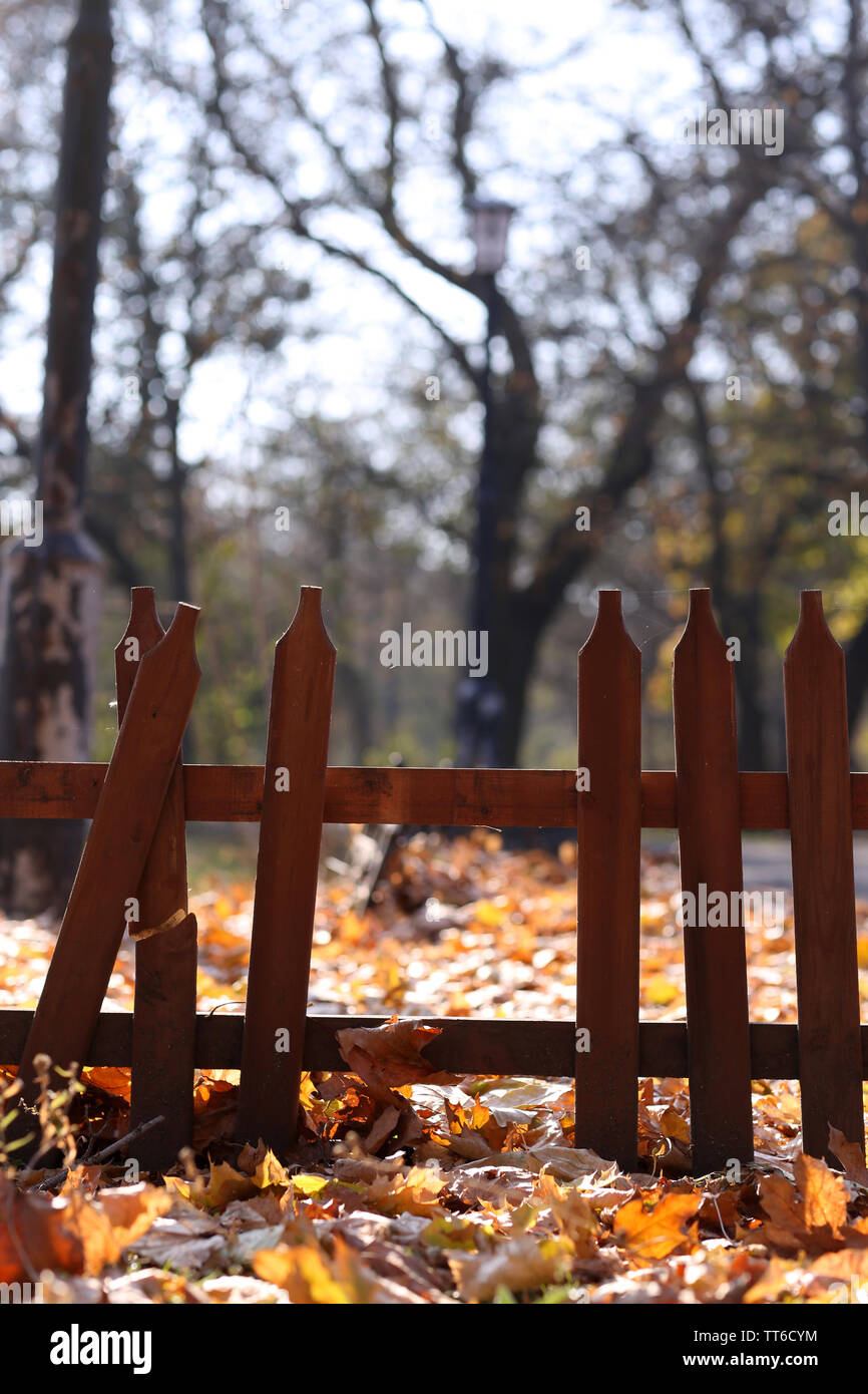 Collapsed fence wood hi-res stock photography and images - Alamy