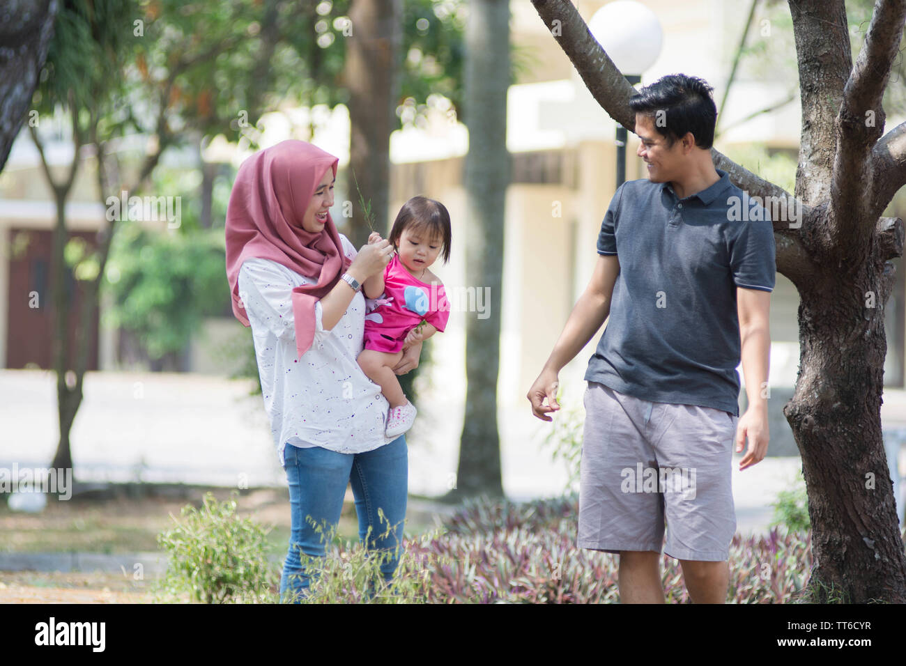 Muslim girl walking hi-res stock photography and images - Alamy