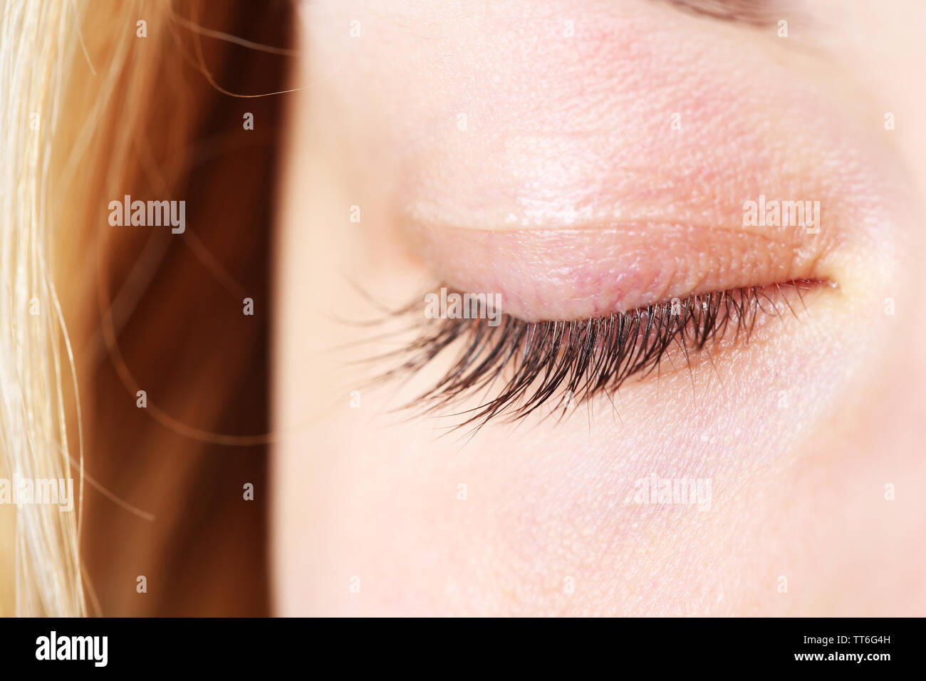 Human eye close up closed eye hi-res stock photography and images - Alamy