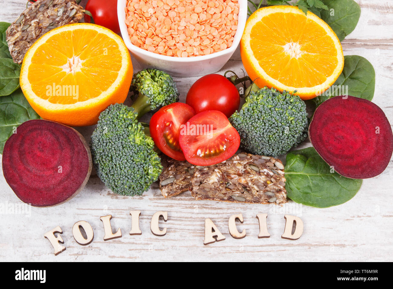 Inscription folic acid with nutritious food as source vitamin B9 ...