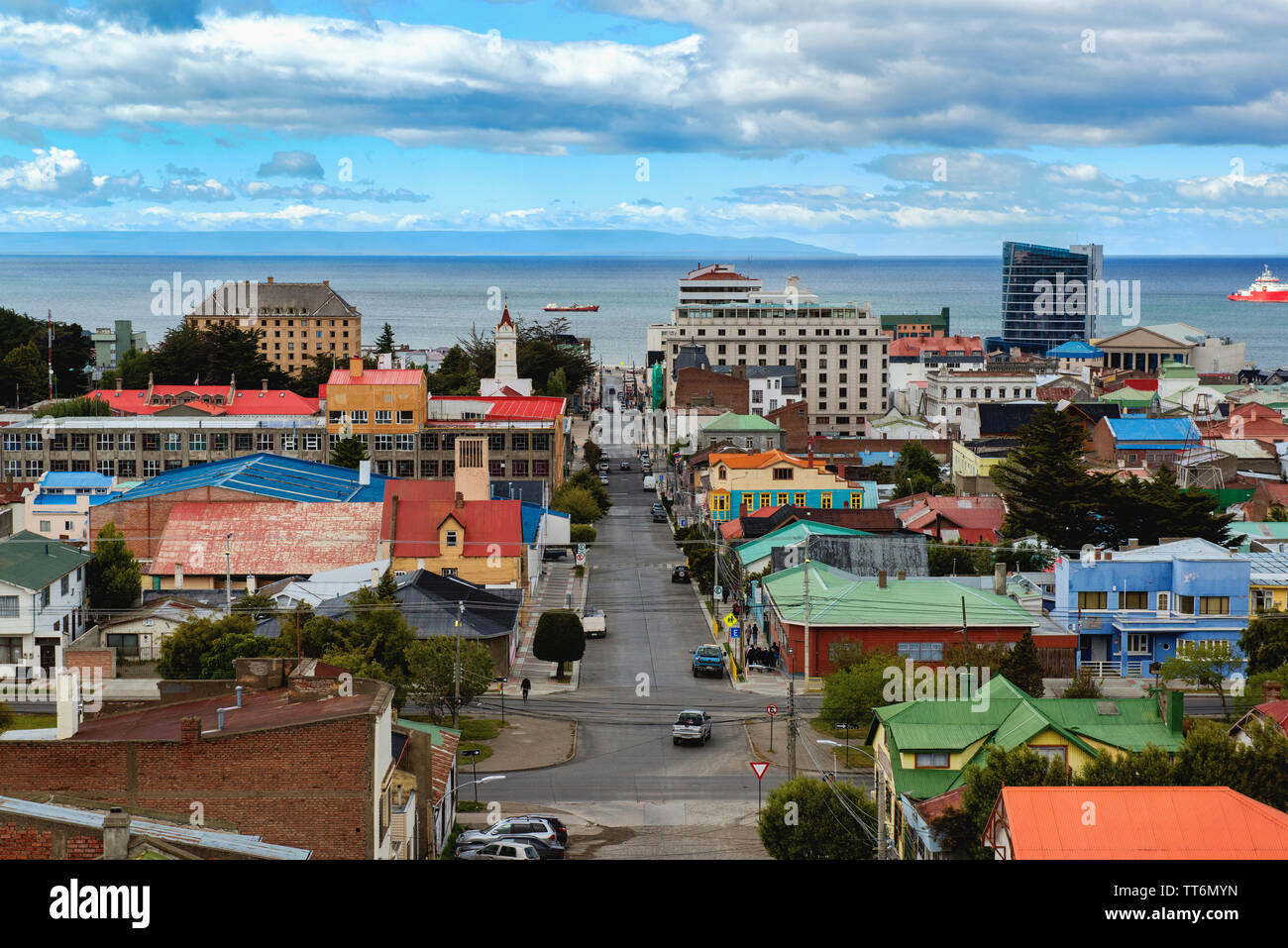 Panoramic view of the city and the Magellan strait from La Cruz Hill ...