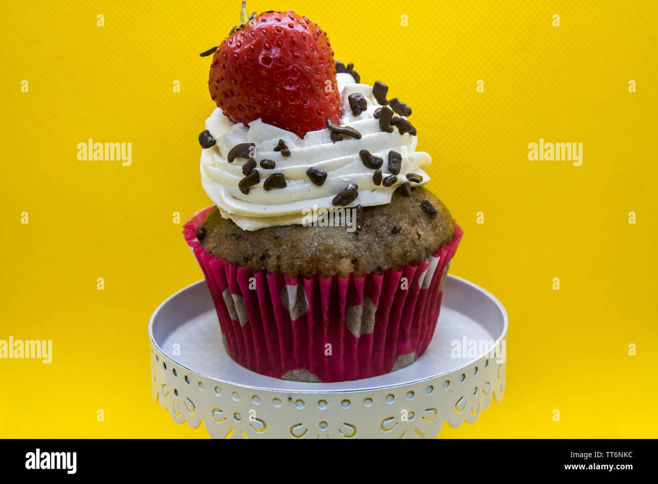 Cupcake cupcakes eat indulgence hi-res stock photography and images - Alamy