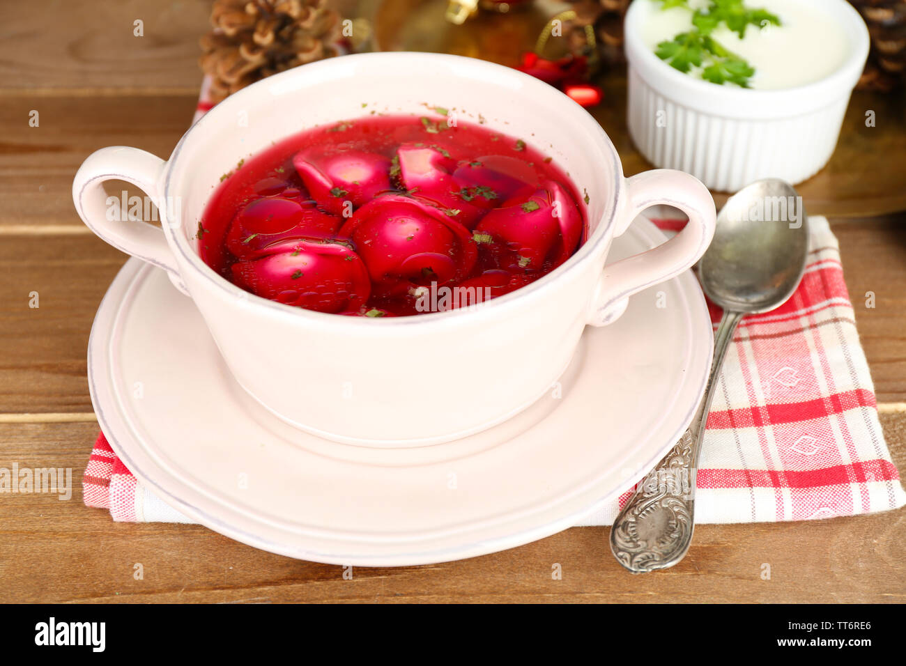 Borscht bowl russian decorative hi-res stock photography and images - Alamy