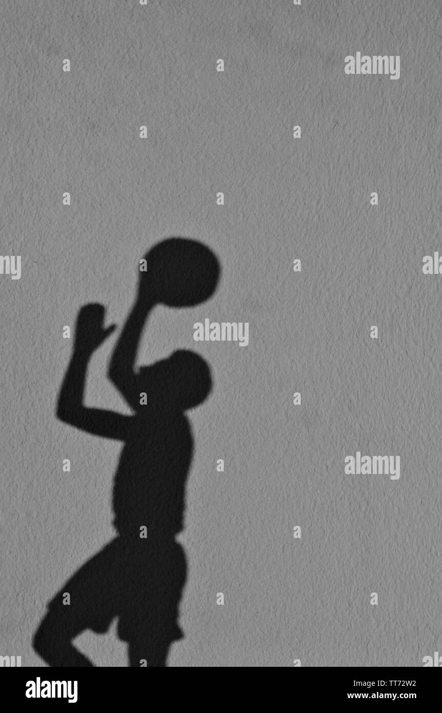 Basketball player Black and White Stock Photos & Images - Alamy