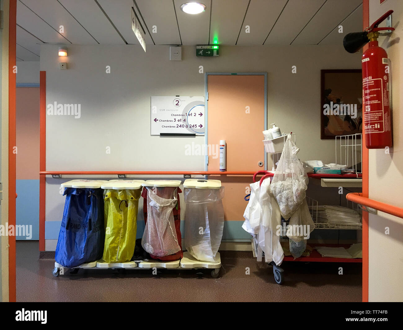 Hospital Linen High Resolution Stock Photography and Images - Alamy