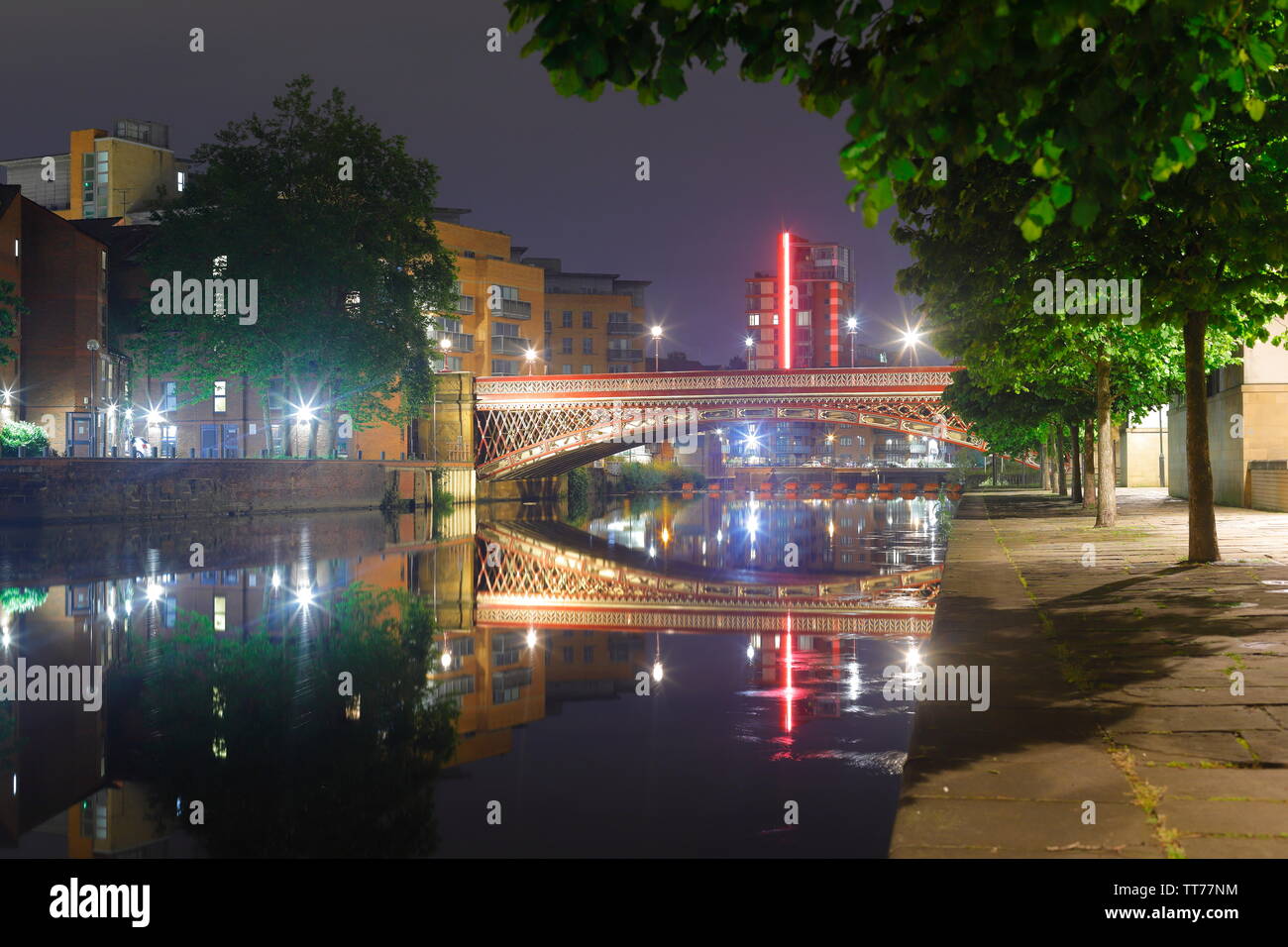Looking along the River Aire in Leeds towards Crown Point Bridge Stock ...