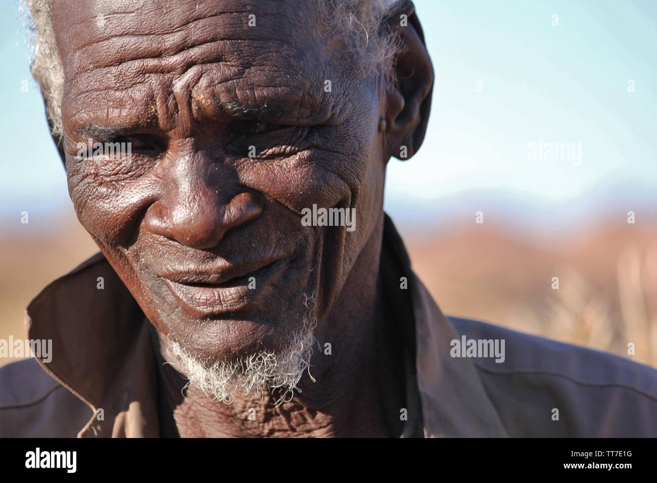 People living in desert hi-res stock photography and images - Alamy