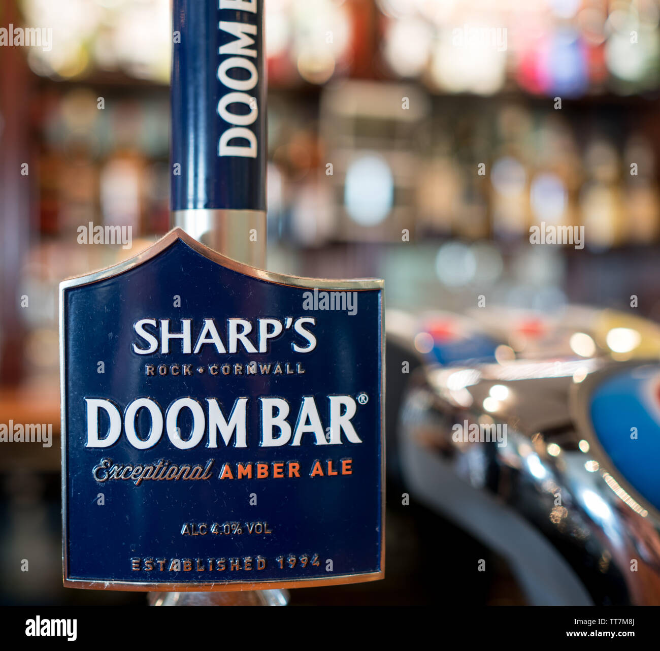 Doom bar beer hi-res stock photography and images - Alamy