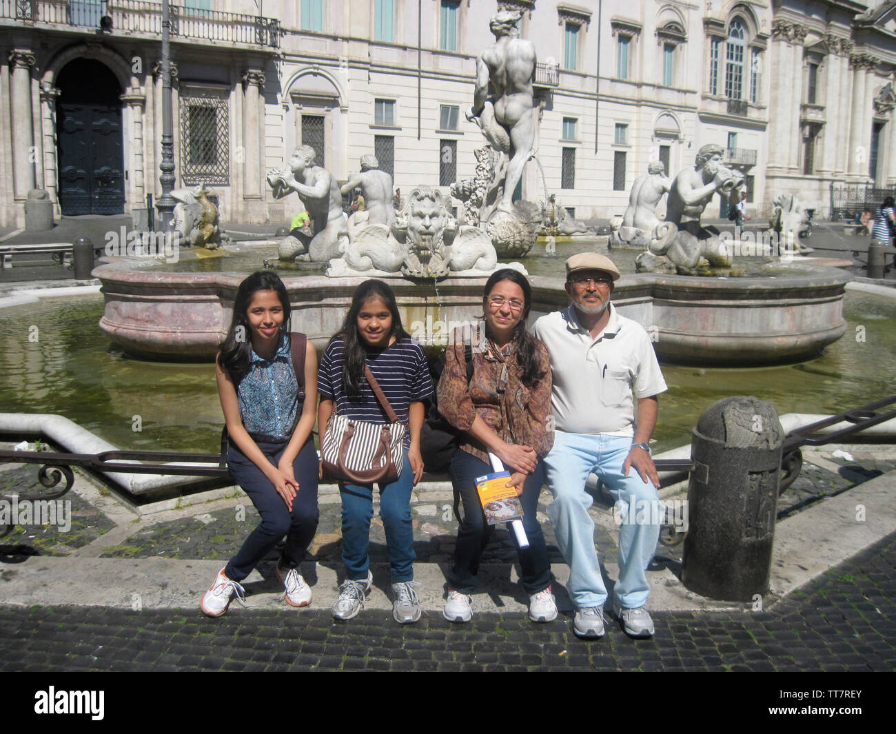 Indian family in italy hi-res stock photography and images - Alamy