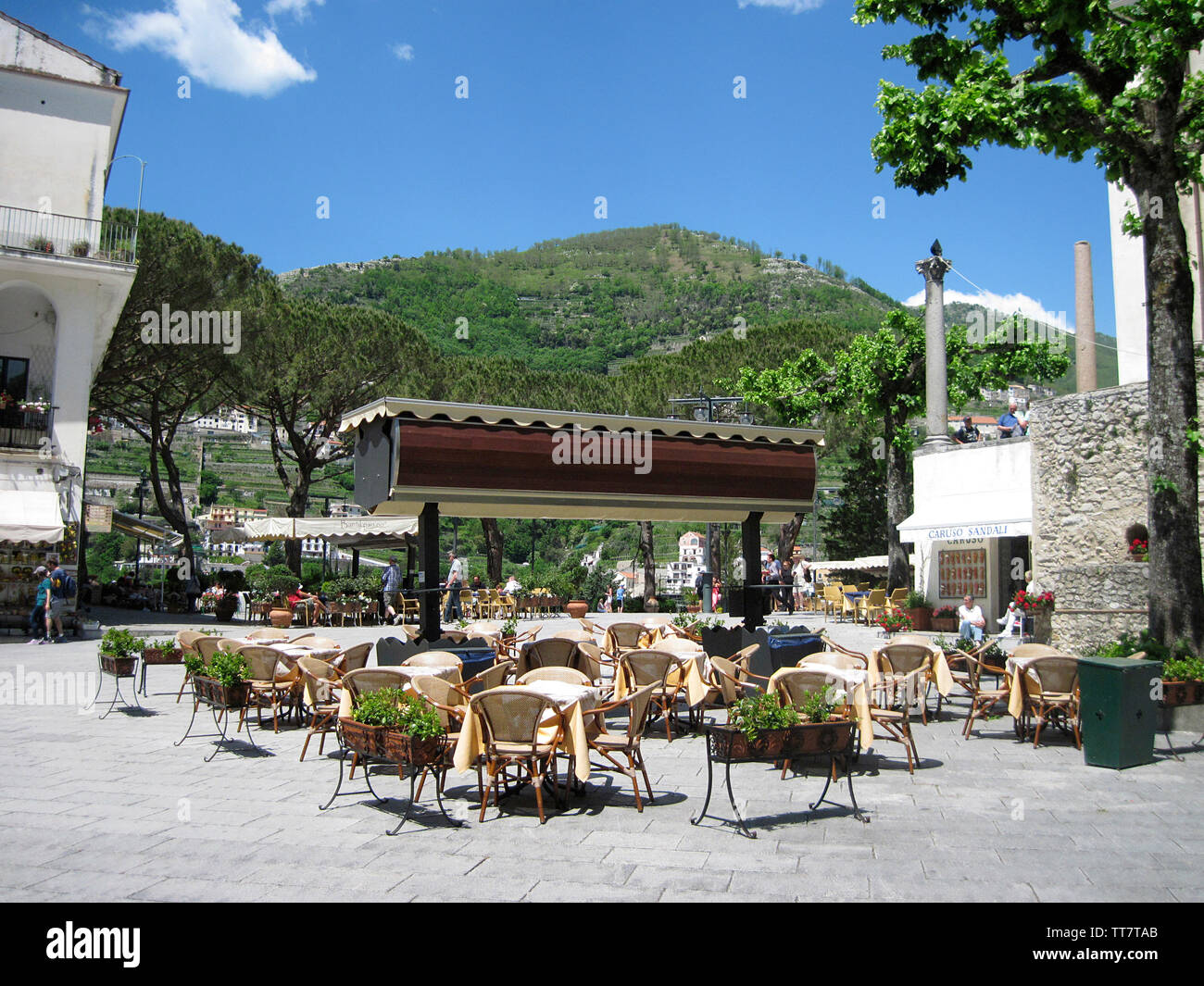 Ravello italy cafe hi-res stock photography and images - Alamy
