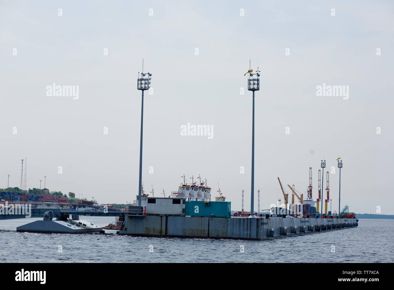 Floating port manaus hi-res stock photography and images - Alamy