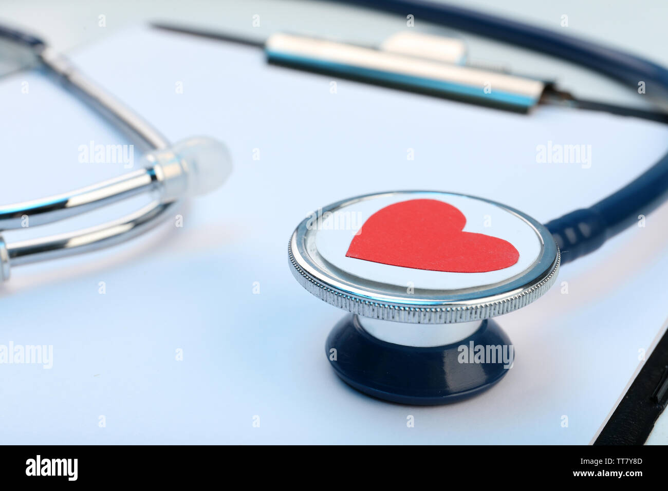 Stethoscope with heart close-up Stock Photo - Alamy