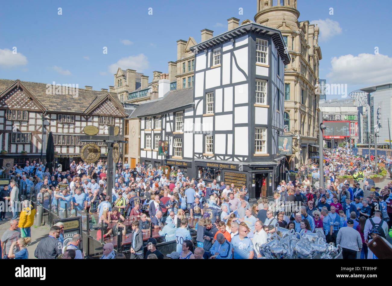 Manchester city bus parade hi-res stock photography and images - Alamy
