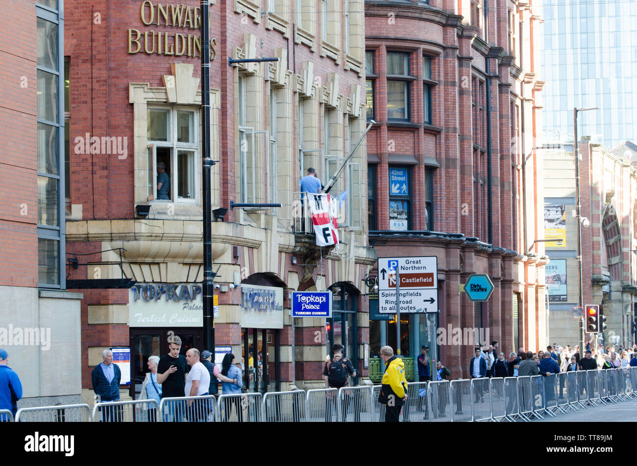 Bus manchester city centre hi-res stock photography and images - Alamy