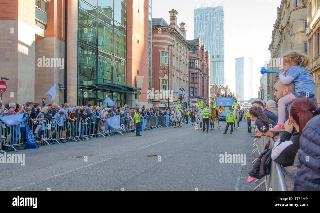 Manchester city bus parade hi-res stock photography and images - Alamy