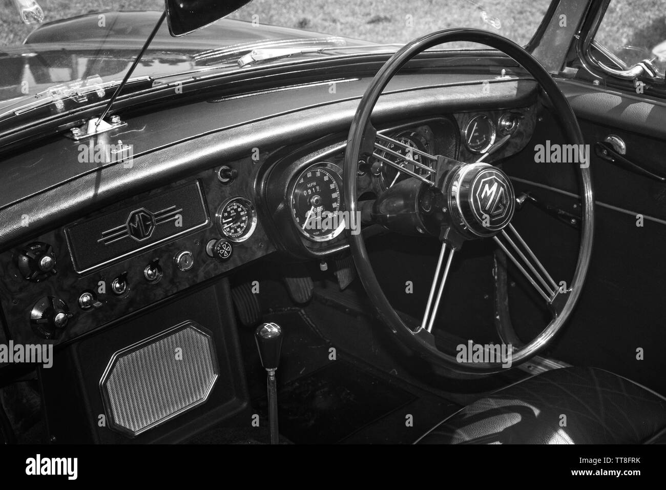 Mgb interior hi-res stock photography and images - Alamy
