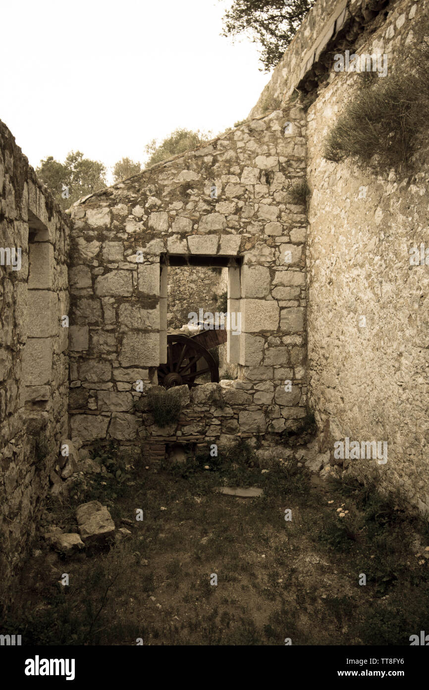 Castle fort room stone stone built damp British open green ground floor ...