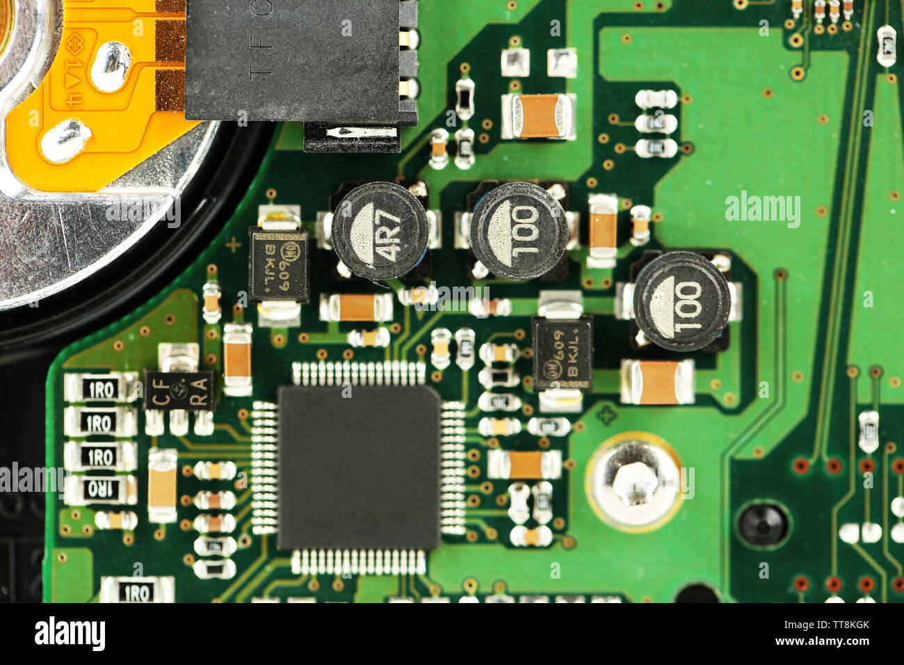 Complex circuit and components hi-res stock photography and images - Alamy