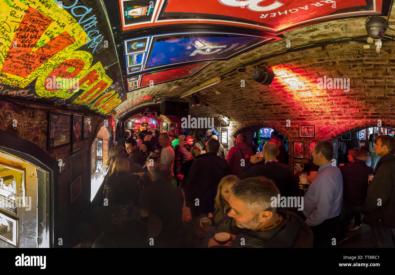 Matthew street liverpool hi-res stock photography and images - Alamy