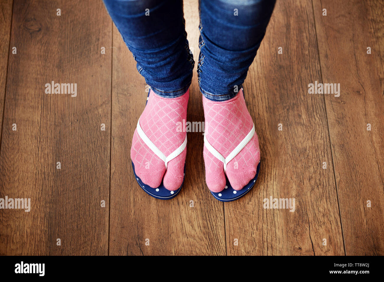 Woman flip flops jeans hi-res stock photography and images - Alamy
