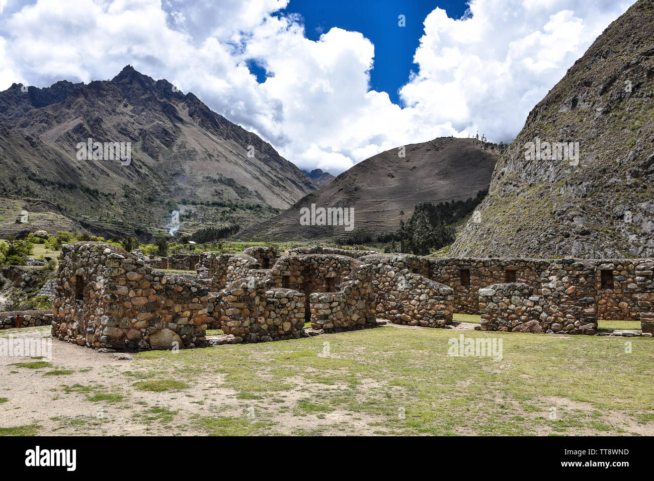 The Inca ruins of Patallacta and Llactapata on Day 1 of the Inca Trail ...