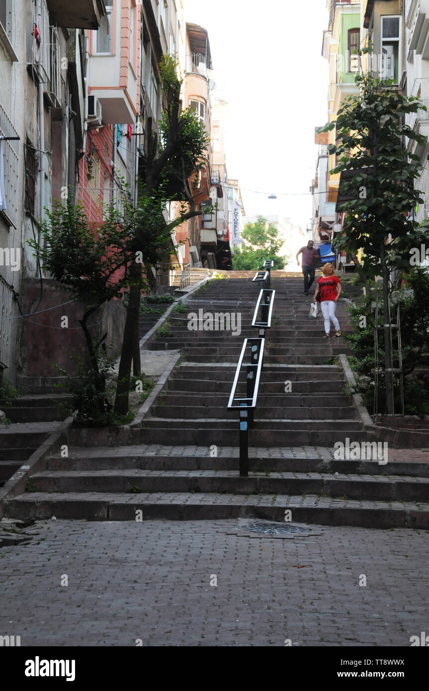 Street Life in Sultanahmet, Istanbul Stock Photo - Alamy