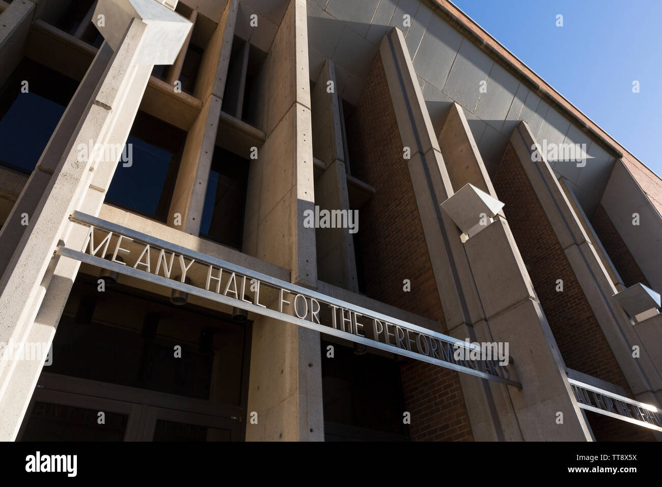 Meany hall for the performing arts hi-res stock photography and images ...