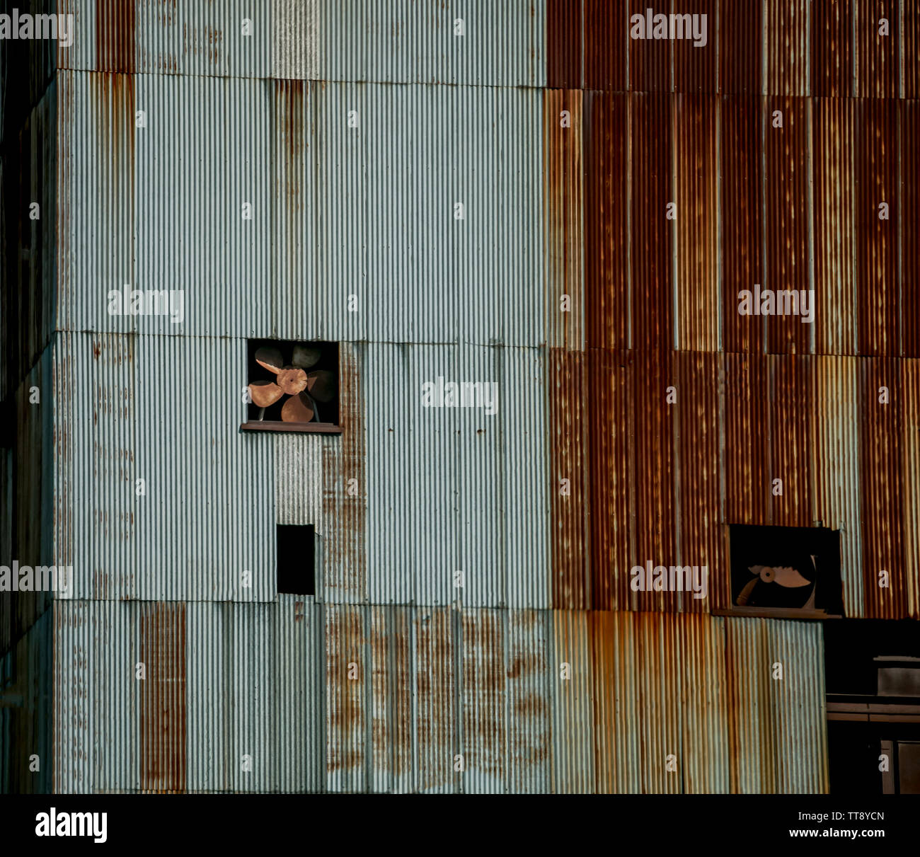 Corrugated steel buildings hi-res stock photography and images - Alamy