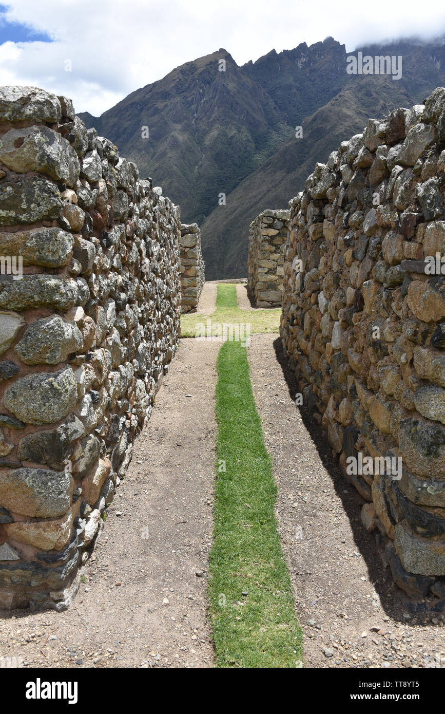 The Inca ruins of Patallacta and Llactapata on Day 1 of the Inca Trail ...