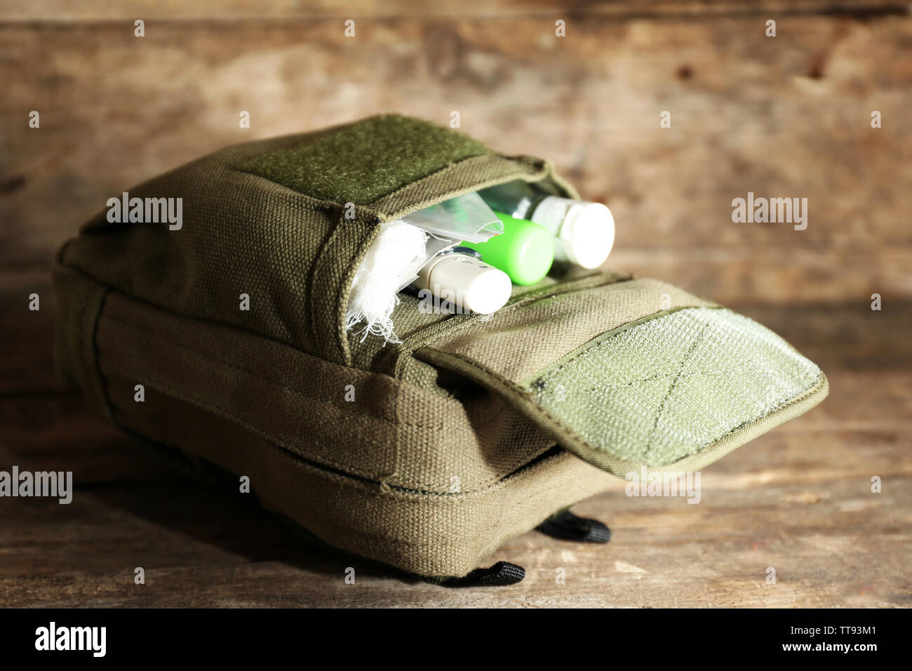 Medicine chest first aid box hi-res stock photography and images - Alamy