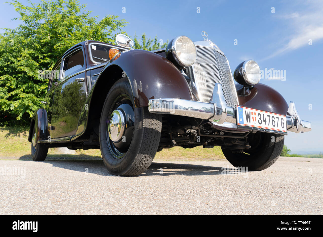 Mercedes profile hi-res stock photography and images - Alamy
