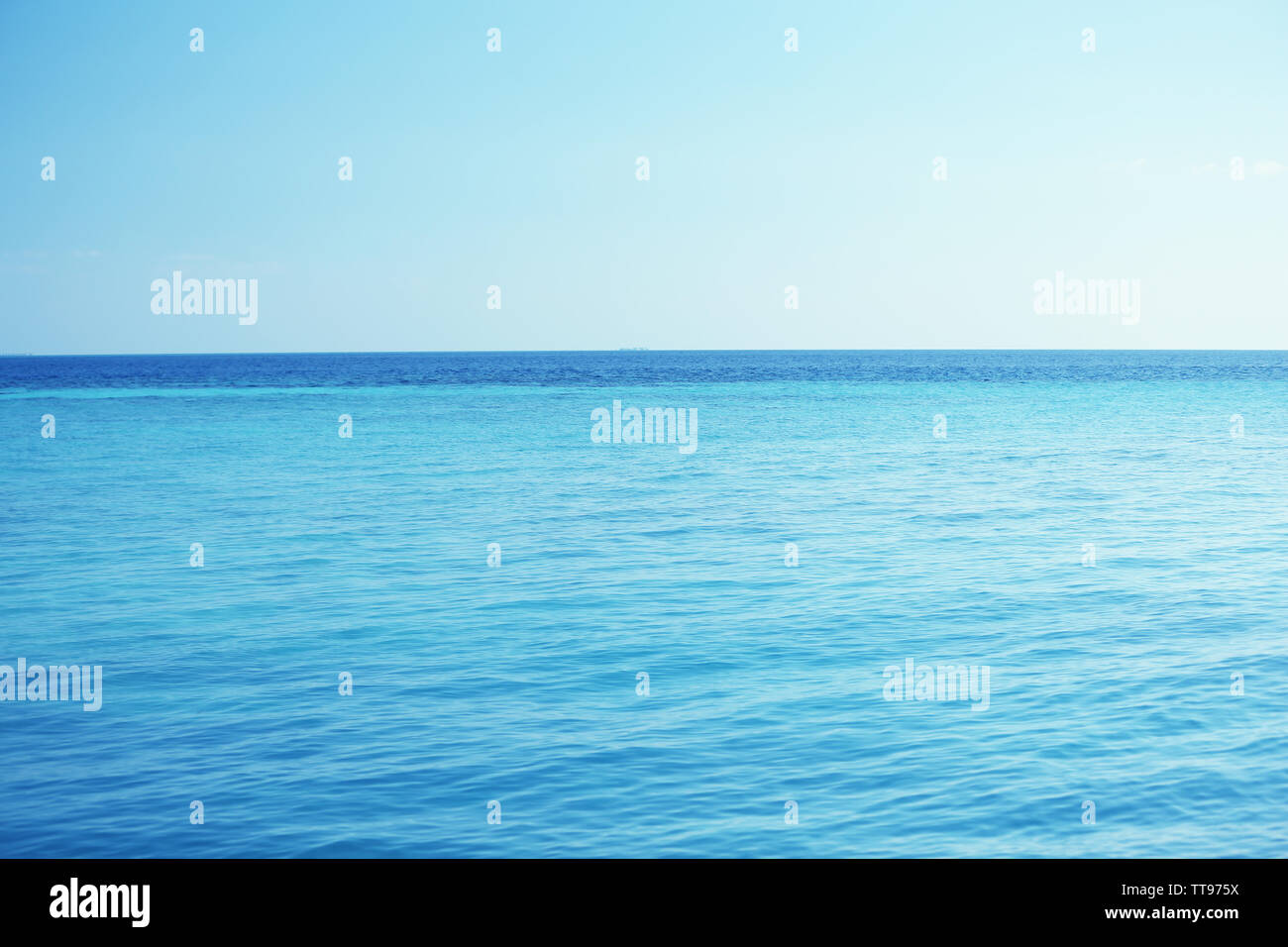 Clear ocean water, in resort Stock Photo - Alamy