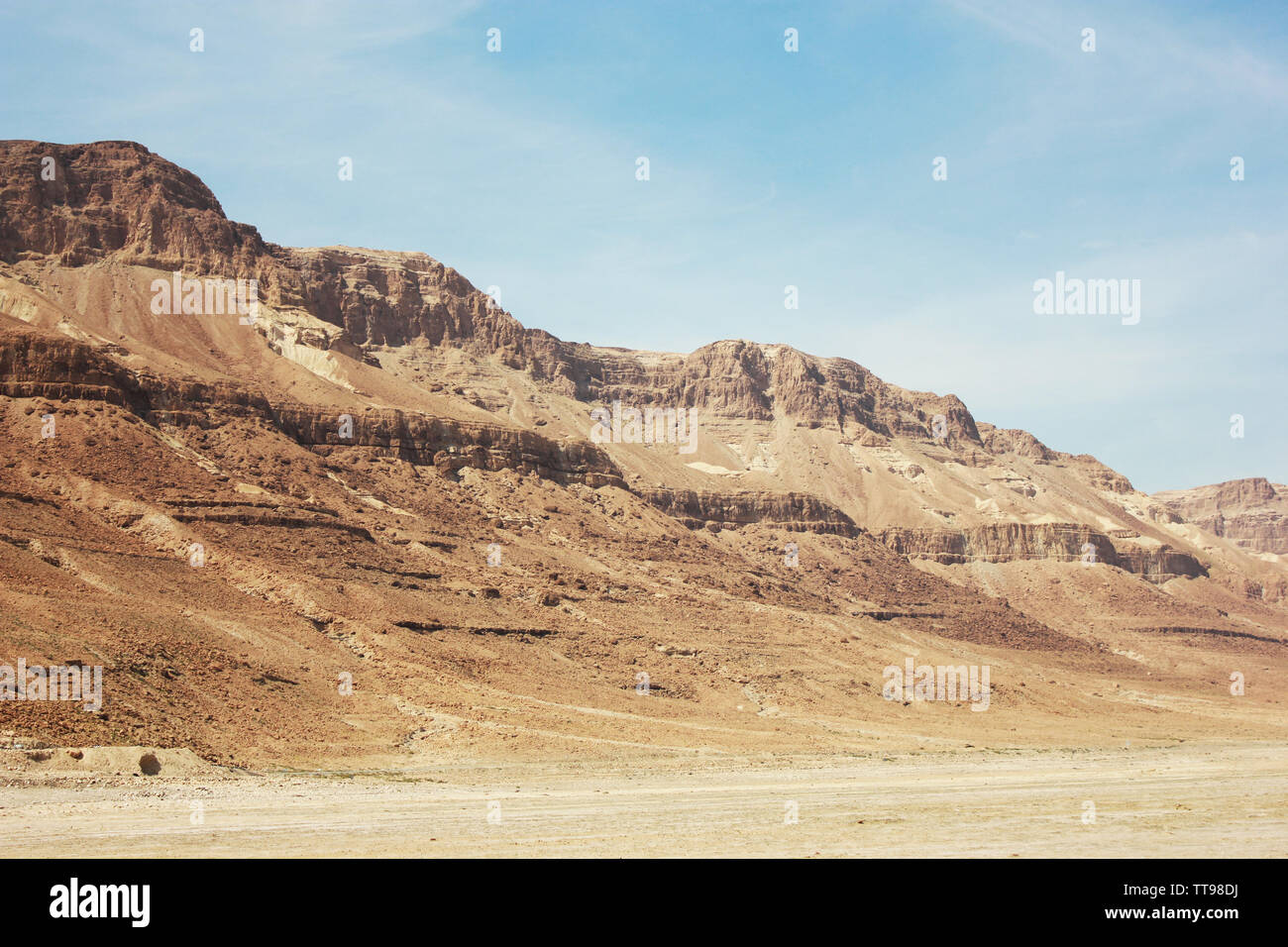 Red hills landscape Stock Photo - Alamy