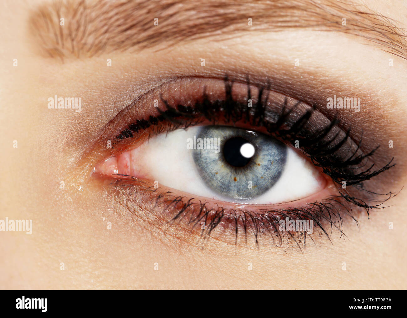 Close up eye tear dripping hi-res stock photography and images - Alamy