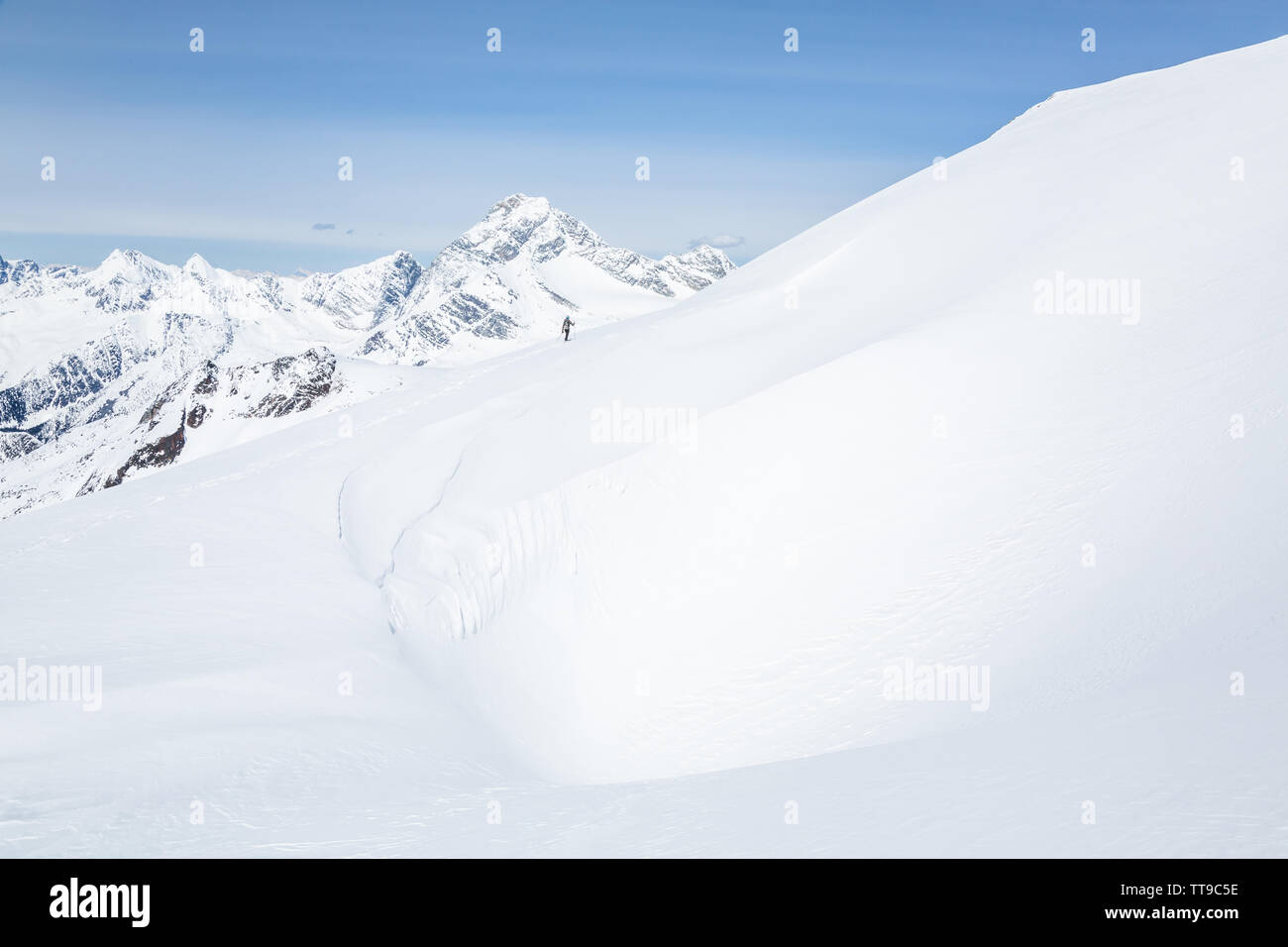 Cornice peak hi-res stock photography and images - Alamy