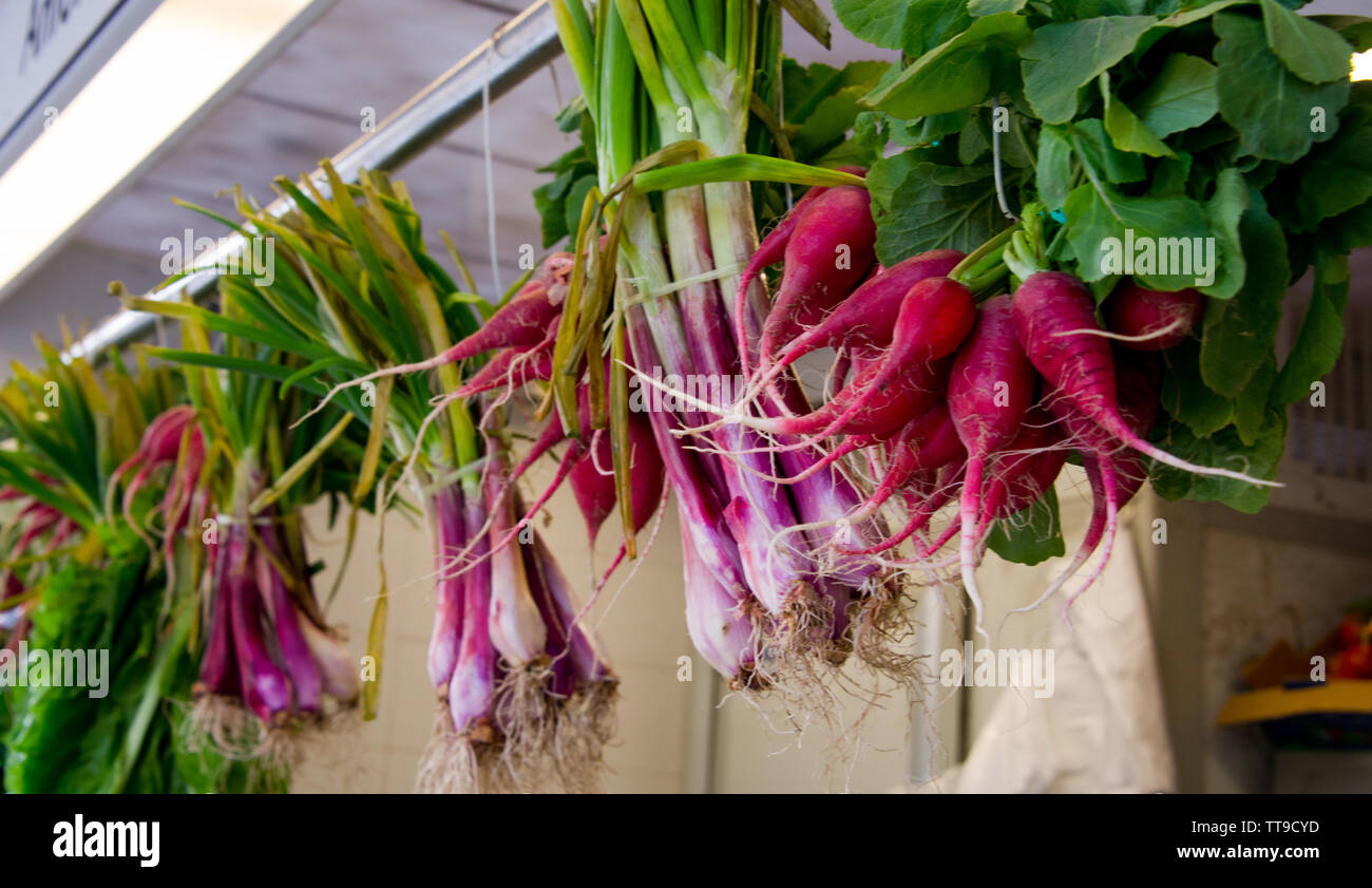 Grocery store beets hi-res stock photography and images - Alamy