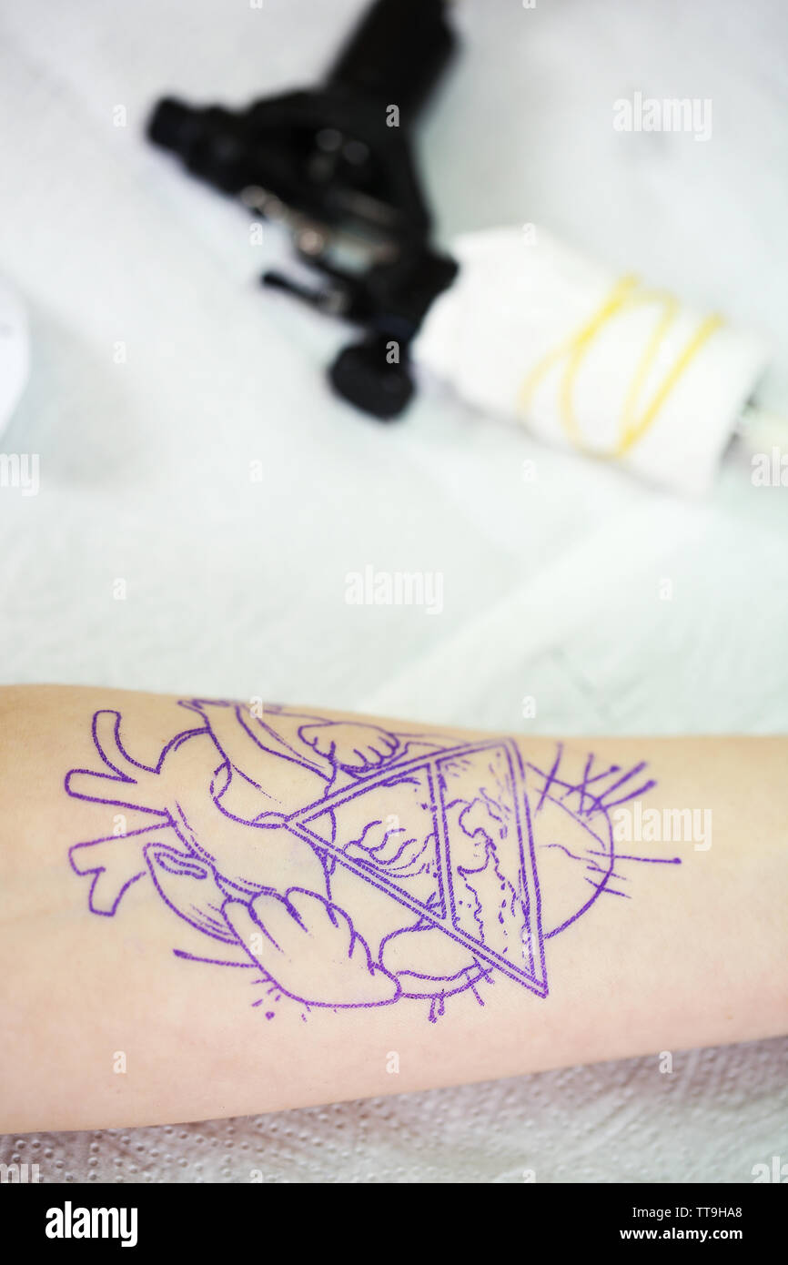 Process of making tattoo, close up Stock Photo - Alamy