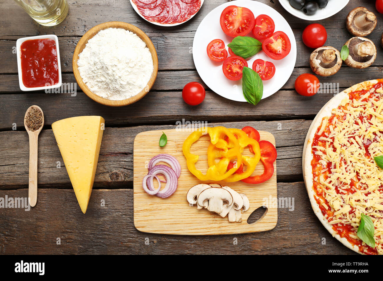 Pizza ingredients hi-res stock photography and images - Alamy