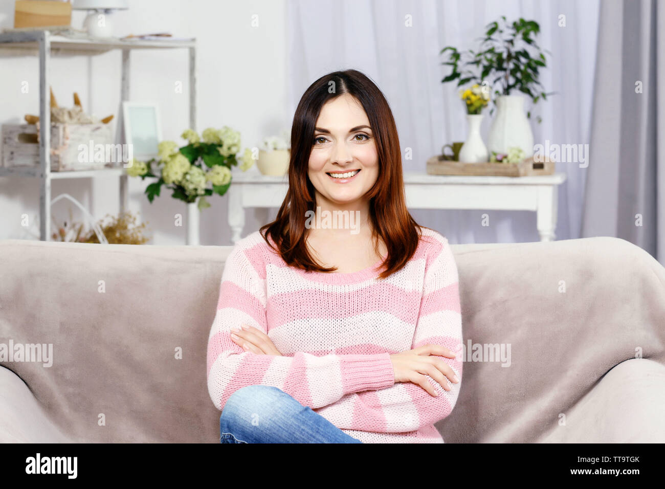 Attractive women middleaged hi-res stock photography and images - Alamy