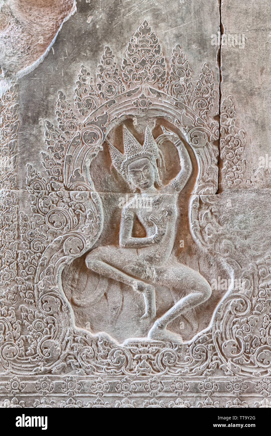 Bas-relief of an Apsara (celestial dancer) on the walls of Angkor Wat ...