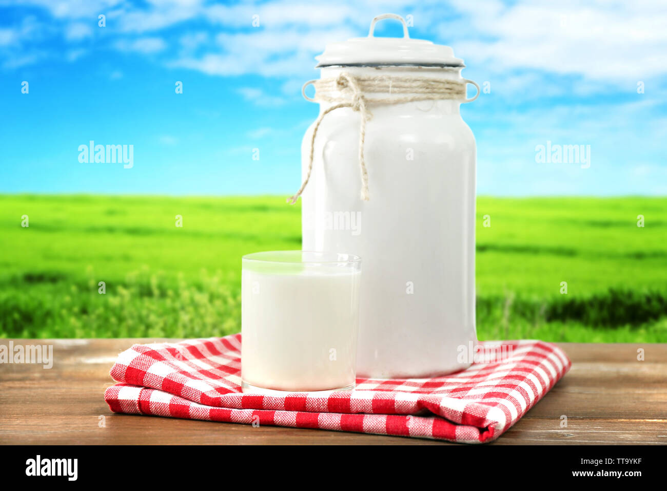 Milk can empty glass hi-res stock photography and images - Alamy