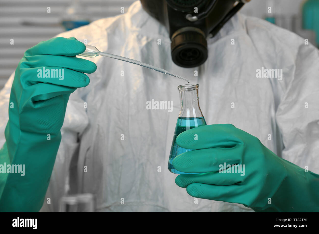 Chemist working in drug laboratory Stock Photo - Alamy