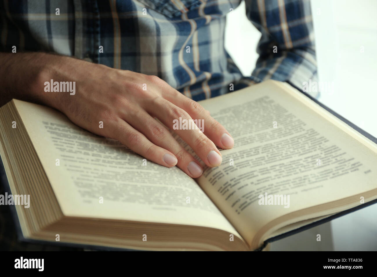 Cramming book hi-res stock photography and images - Alamy