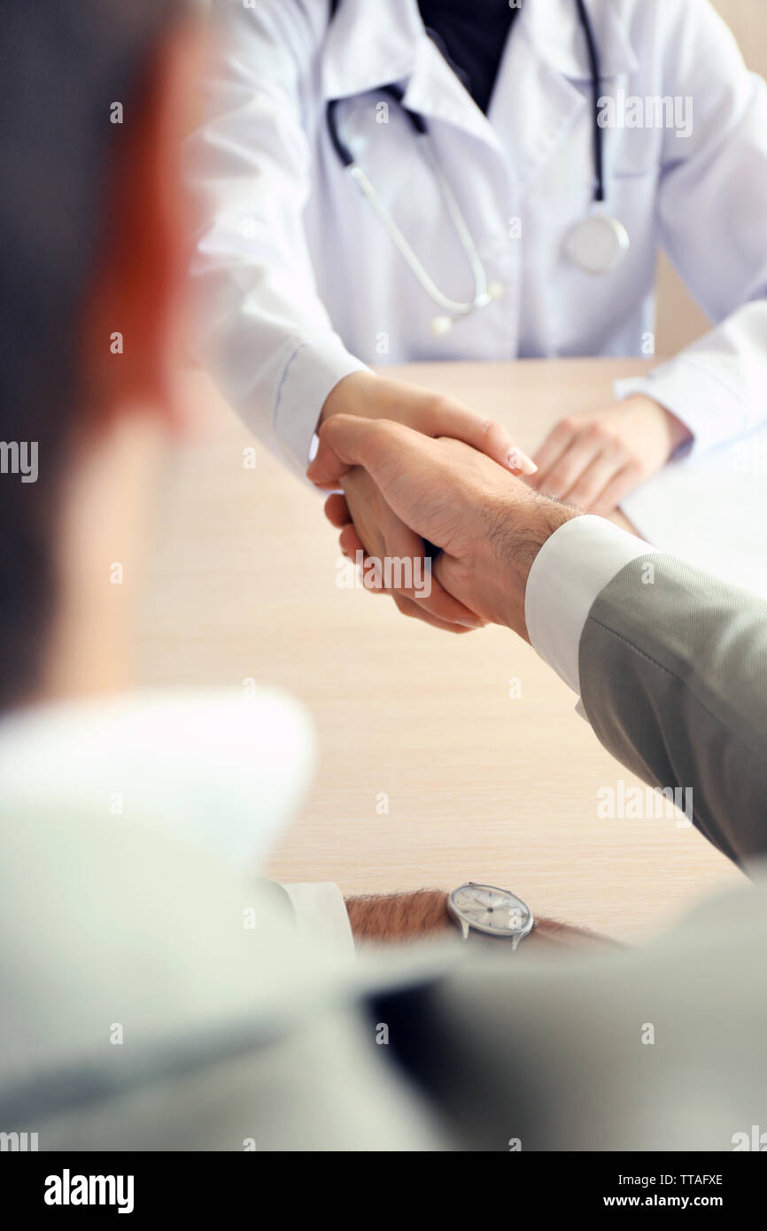 Doctor in medical office seeing hi-res stock photography and images - Alamy