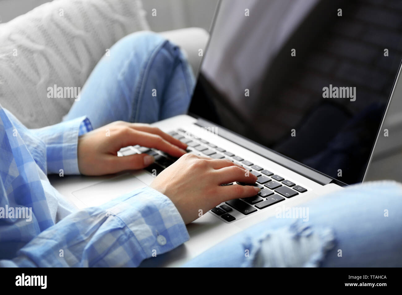 Woman hand using laptop key hi-res stock photography and images - Alamy