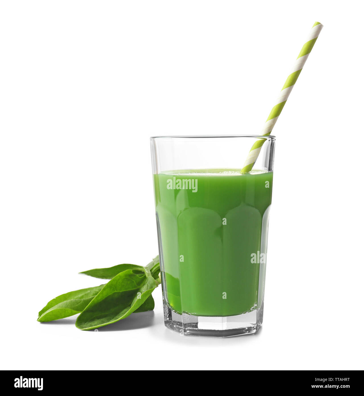 Glass of spinach juice isolated on white Stock Photo - Alamy