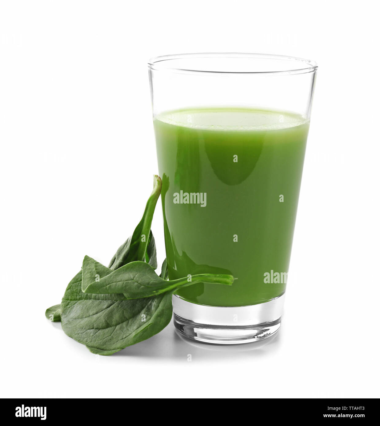 Glass of spinach juice isolated on white Stock Photo - Alamy