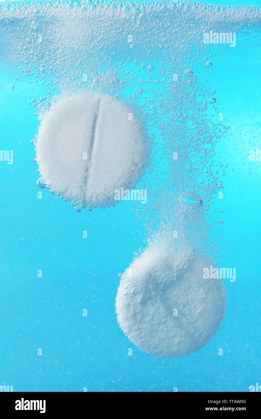 Round effervescent tablets hi-res stock photography and images - Alamy